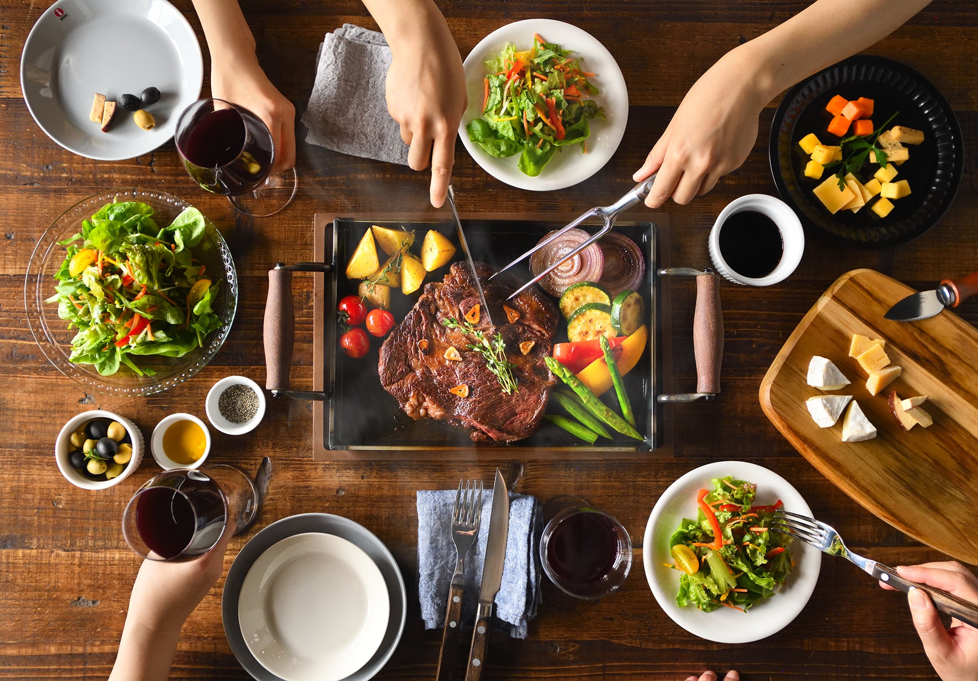 LIFE CURATOR – 在商行AtFuture